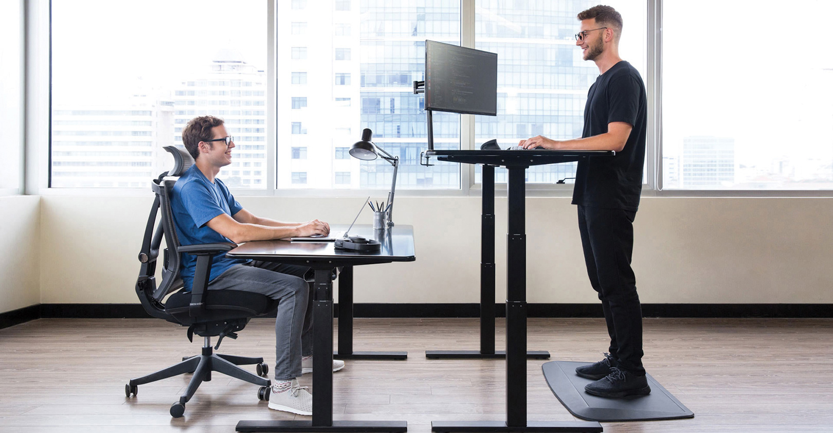 AI-Powered Smartdesk Streamlines Your Day | New Equipment Digest