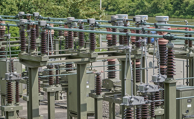 Buck-Boost vs. Transformer vs. PDU | New Equipment Digest