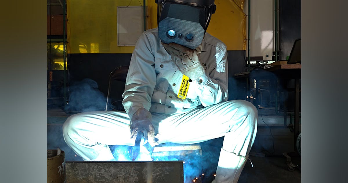 3D-Welding Helmet Provides Smarter Visualizations | New Equipment Digest 3D-Welding Helmet Provides Smarter Visualizations | New Equipment Digest