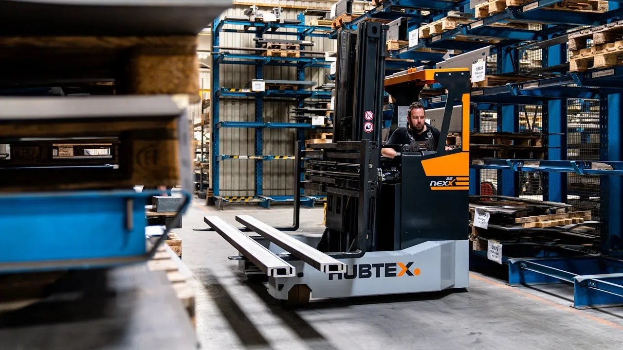 NexX Multidirectional Reach Truck | New Equipment Digest