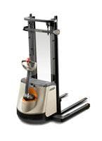 Walkie Straddle Stacker | New Equipment Digest